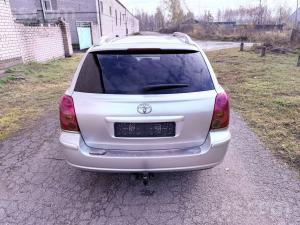 Toyota Avensis 2005 in Daugavpils, with an engine capacity of 2.00 L and mileage of 308 thousand km for 1899 €, photo 9 on AUTOMOTO.COM.LV