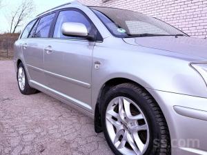 Toyota Avensis 2005 in Daugavpils, with an engine capacity of 2.00 L and mileage of 308 thousand km for 1899 €, photo 11 on AUTOMOTO.COM.LV