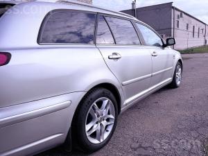 Toyota Avensis 2005 in Daugavpils, with an engine capacity of 2.00 L and mileage of 308 thousand km for 1899 €, photo 13 on AUTOMOTO.COM.LV
