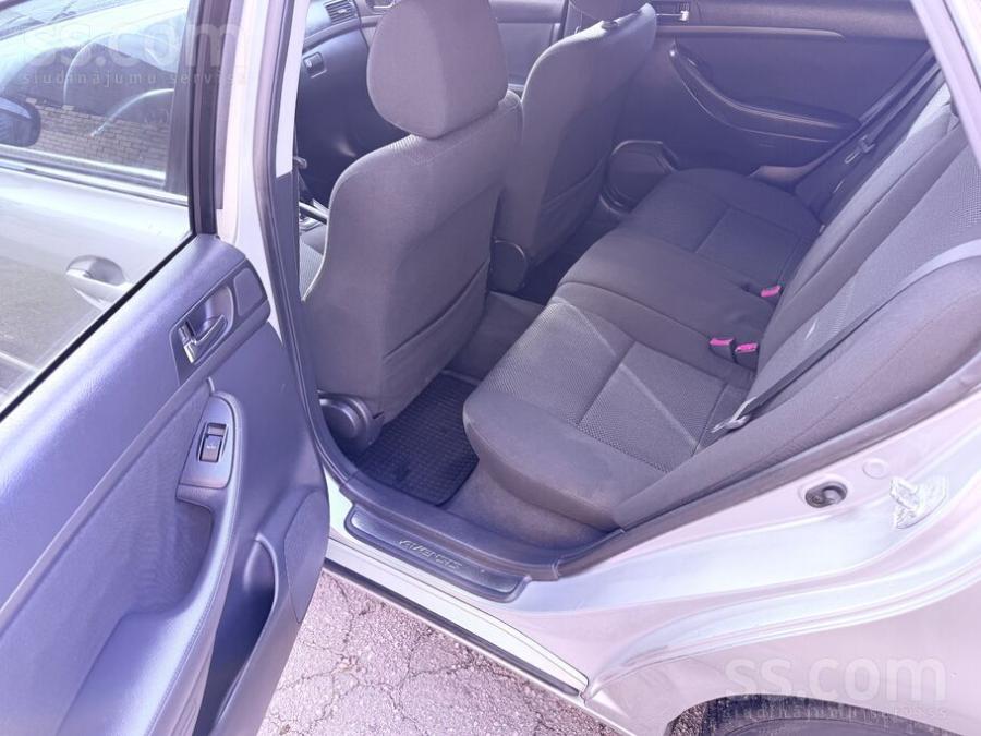 Toyota Avensis 2005 in Daugavpils, with an engine capacity of 2.00 L and mileage of 308 thousand km for 1899 €, photo 15 on AUTOMOTO.COM.LV