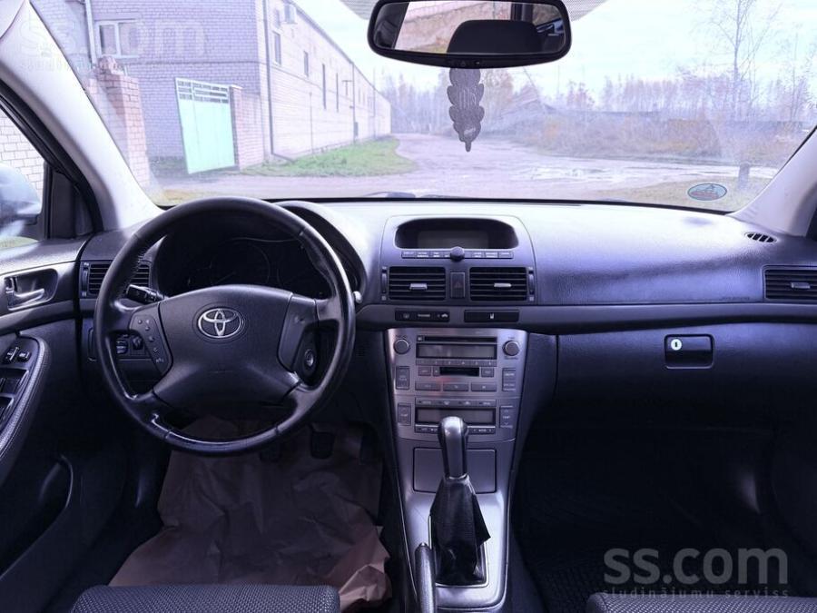Toyota Avensis 2005 in Daugavpils, with an engine capacity of 2.00 L and mileage of 308 thousand km for 1899 €, photo 20 on AUTOMOTO.COM.LV