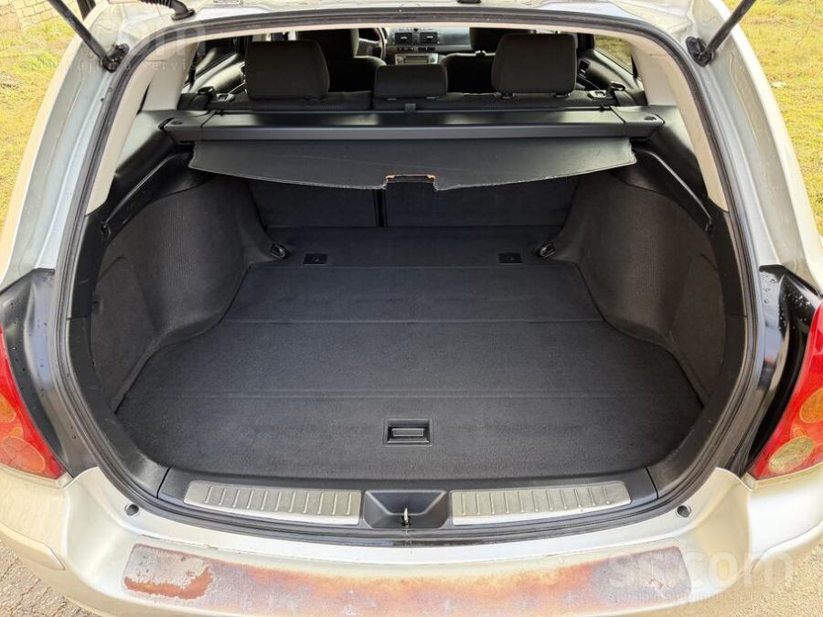 Toyota Avensis 2005 in Daugavpils, with an engine capacity of 2.00 L and mileage of 308 thousand km for 1899 €, photo 22 on AUTOMOTO.COM.LV