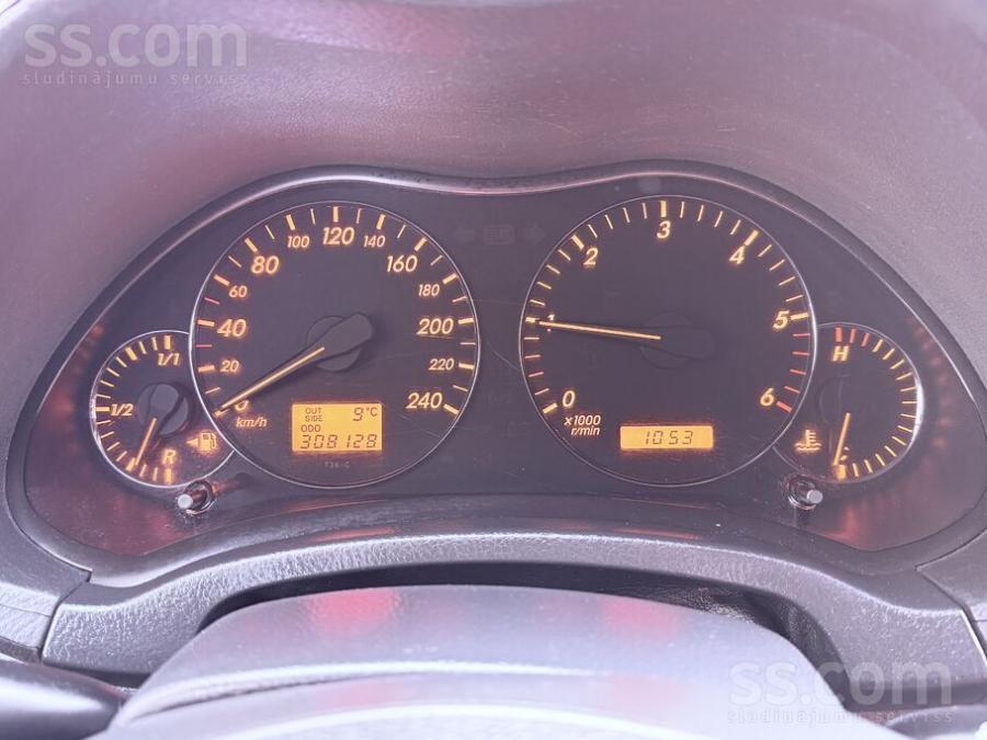 Toyota Avensis 2005 in Daugavpils, with an engine capacity of 2.00 L and mileage of 308 thousand km for 1899 €, photo 30 on AUTOMOTO.COM.LV