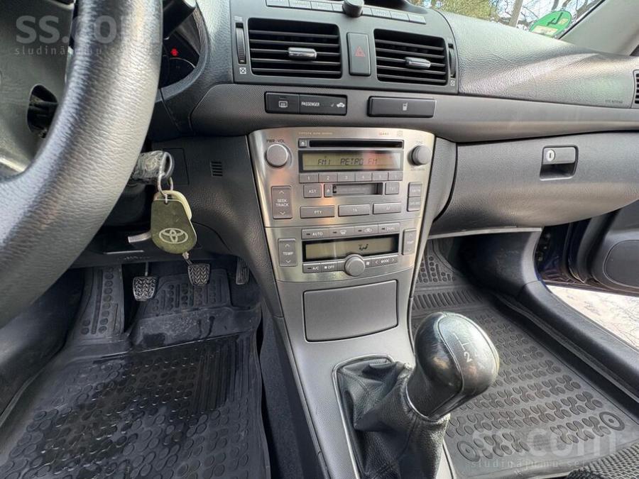 Тойота Авенсис 2005 в Рига, объемом двигателя 2.00 л и пробегом 248 тыс. км за 2290 €, фото 8 на AUTOMOTO.COM.LV
