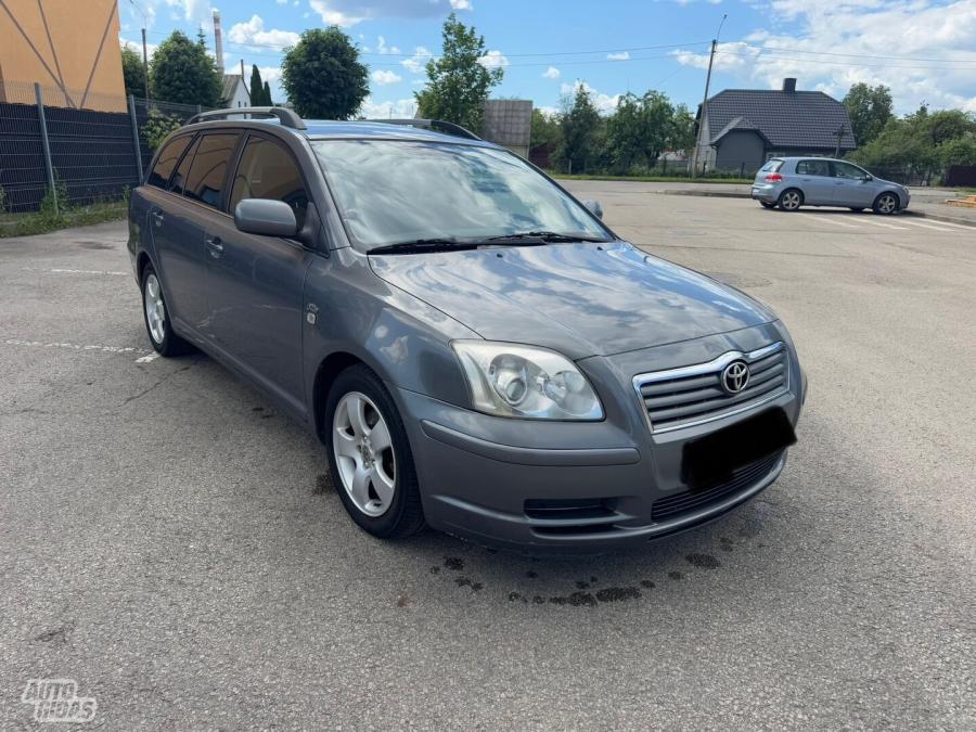 Toyota Avensis 2005 in Siauliai, with an engine capacity of 2.00 L and mileage of 309 thousand km for 1550 €, photo 4 on AUTOMOTO.COM.LV