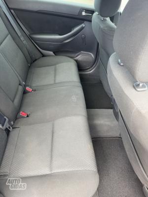 Toyota Avensis 2005 in Siauliai, with an engine capacity of 2.00 L and mileage of 309 thousand km for 1550 €, photo 13 on AUTOMOTO.COM.LV