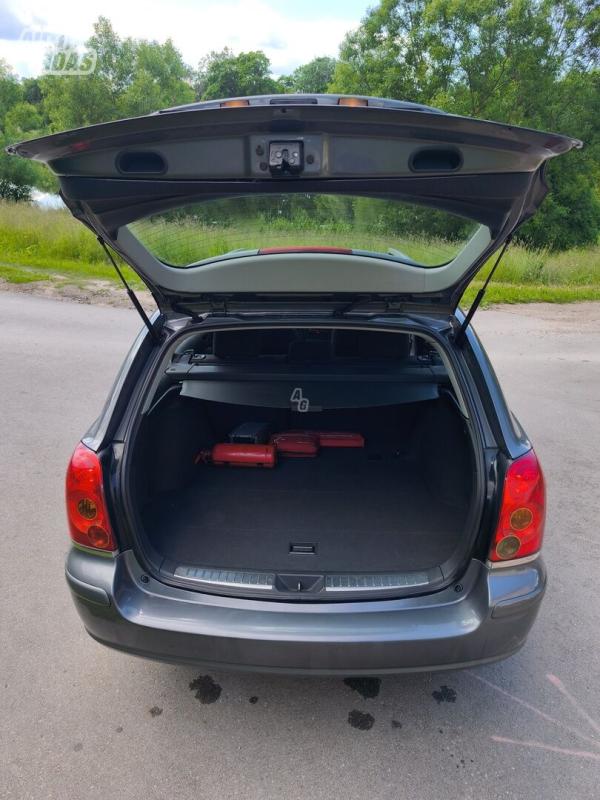 Toyota Avensis 2005 Kelmė, ar dzinēja tilpumu 2.00 L un nobraukumu 191 tūkst. km par 2200 €, foto 4 vietnē AUTOMOTO.COM.LV