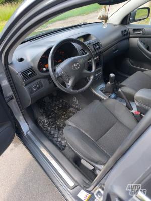 Toyota Avensis 2005 Kelmė, ar dzinēja tilpumu 2.00 L un nobraukumu 191 tūkst. km par 2200 €, foto 14 vietnē AUTOMOTO.COM.LV
