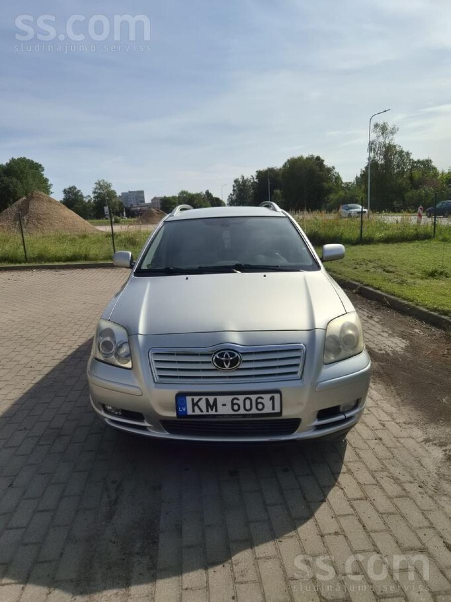 Toyota Avensis 2005 in Aizkraukle, with an engine capacity of 2.00 L and mileage of 371 thousand km for 1650 €, photo 3 on AUTOMOTO.COM.LV