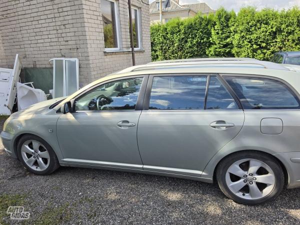 Toyota Avensis 2005 in Kaunas, with an engine capacity of 2.00 L and mileage of 444 thousand km for 1300 €, photo 4 on AUTOMOTO.COM.LV