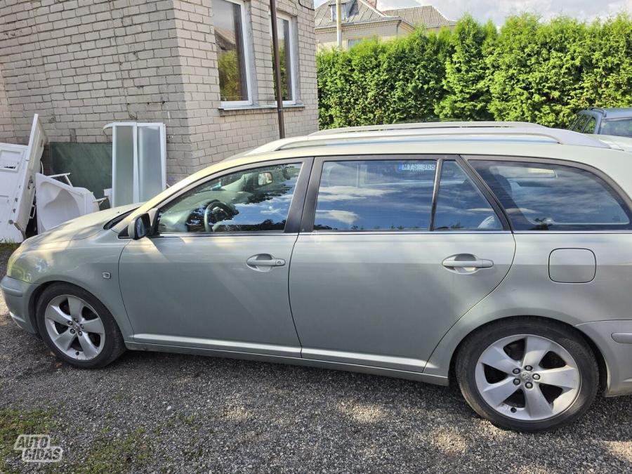 Toyota Avensis 2005 Kauņa, ar dzinēja tilpumu 2.00 L un nobraukumu 444 tūkst. km par 1300 €, foto 4 vietnē AUTOMOTO.COM.LV