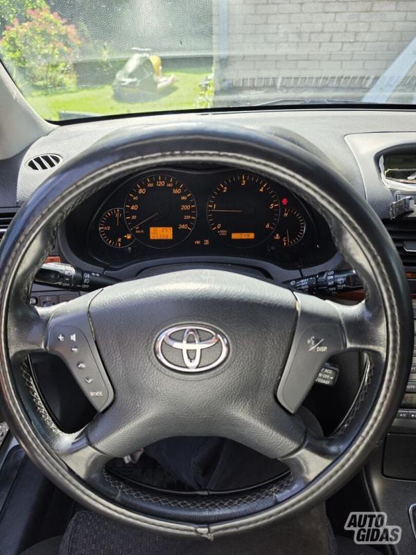 Toyota Avensis 2005 in Kaunas, with an engine capacity of 2.00 L and mileage of 444 thousand km for 1300 €, photo 6 on AUTOMOTO.COM.LV