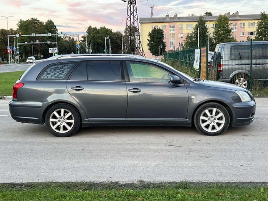 Тойота Авенсис 2005 в Нарва, объемом двигателя 2.20 л и пробегом 371 тыс. км за 999 €, фото 6 на AUTOMOTO.COM.LV