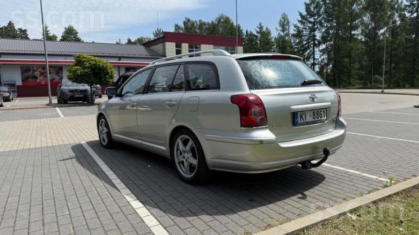 Toyota Avensis 2006 in Riga, with an engine capacity of 2.00 L and mileage of 285 thousand km for 2150 €, photo 5 on AUTOMOTO.COM.LV
