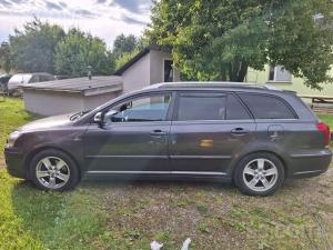 Toyota Avensis 2006 in Riga, with an engine capacity of 2.20 L and mileage of 365 thousand km for 1700 €, photo 2 on AUTOMOTO.COM.LV