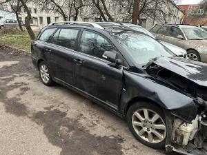 Toyota Avensis 2006 Viļņa, ar dzinēja tilpumu 2.20 L un nobraukumu 300 tūkst. km par 500 €, foto 4 vietnē AUTOMOTO.COM.LV