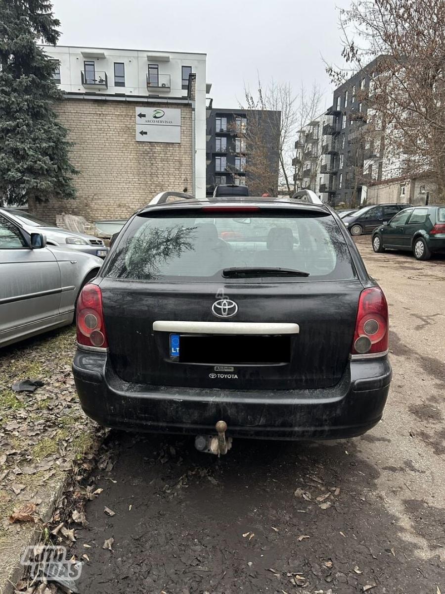 Toyota Avensis 2006 Viļņa, ar dzinēja tilpumu 2.20 L un nobraukumu 300 tūkst. km par 500 €, foto 9 vietnē AUTOMOTO.COM.LV
