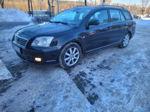 Toyota Avensis 2006 in Vilnius, with an engine capacity of 1.80 L and mileage of 390 thousand km for 1950 €, photo  on AUTOMOTO.COM.LV