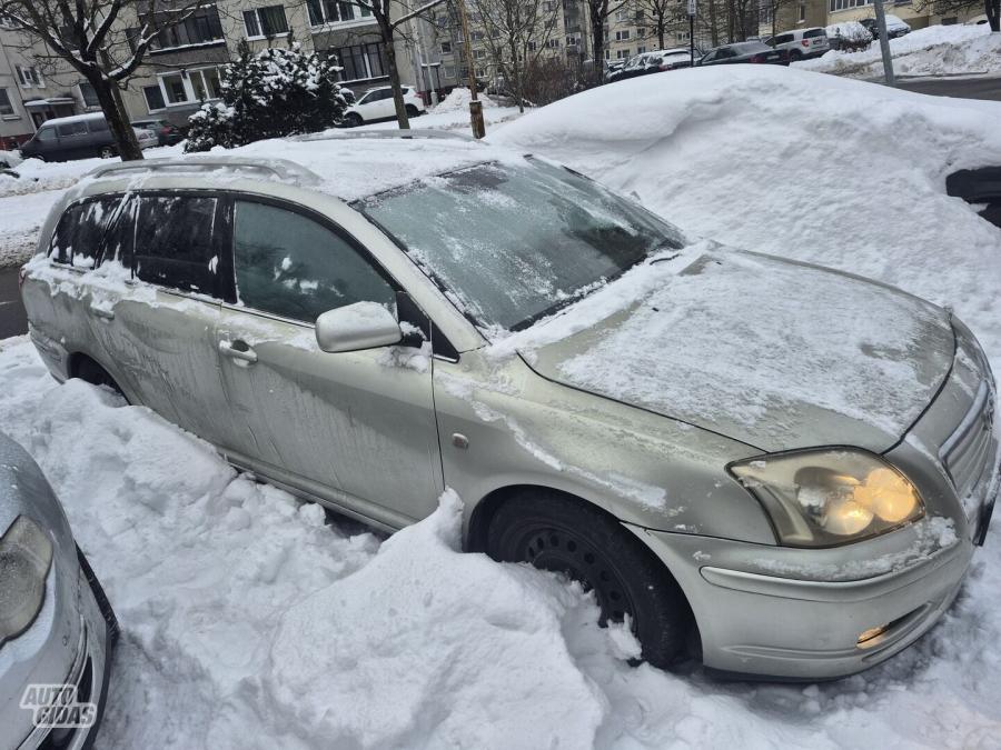 Toyota Avensis 2006 Viļņa, ar dzinēja tilpumu 2.00 L un nobraukumu 295 tūkst. km par 450 €, foto 2 vietnē AUTOMOTO.COM.LV