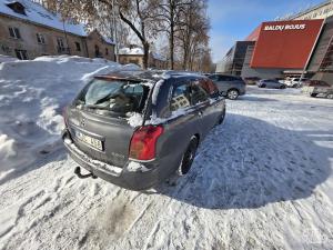 Toyota Avensis 2006 in Vilnius, with an engine capacity of 2.20 L and mileage of 330 thousand km for 650 €, photo 2 on AUTOMOTO.COM.LV