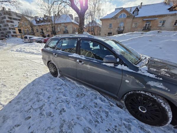 Toyota Avensis 2006 Viļņa, ar dzinēja tilpumu 2.20 L un nobraukumu 330 tūkst. km par 650 €, foto 4 vietnē AUTOMOTO.COM.LV