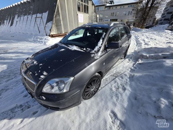 Toyota Avensis 2006 Viļņa, ar dzinēja tilpumu 2.20 L un nobraukumu 330 tūkst. km par 760 €, foto 7 vietnē AUTOMOTO.COM.LV