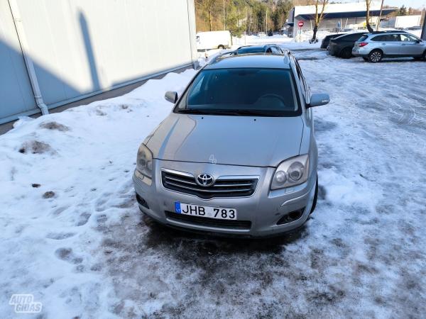 Toyota Avensis 2006 in Kaunas, with an engine capacity of 2.20 L and mileage of 300 thousand km for 890 €, photo 1 on AUTOMOTO.COM.LV