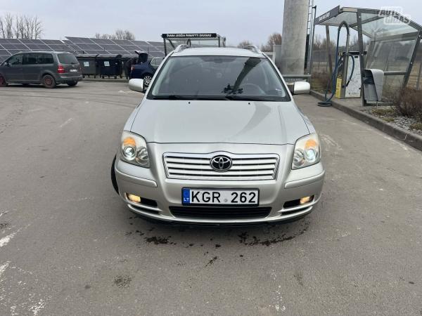 Toyota Avensis 2006 in Siauliai, with an engine capacity of 2.20 L and mileage of 300 thousand km for 1399 €, photo 5 on AUTOMOTO.COM.LV
