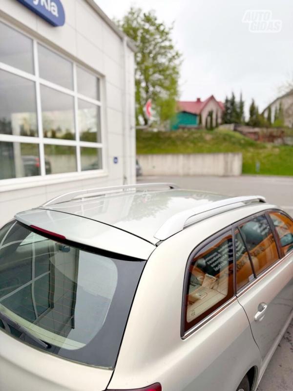 Toyota Avensis 2006 in Vilnius, with an engine capacity of 2.20 L and mileage of 287 thousand km for 1950 €, photo 6 on AUTOMOTO.COM.LV