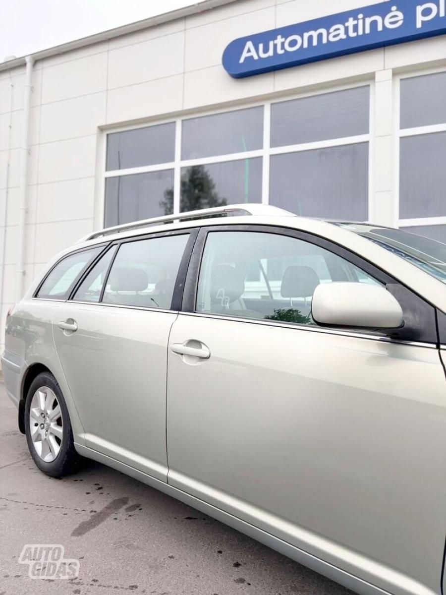 Toyota Avensis 2006 Viļņa, ar dzinēja tilpumu 2.20 L un nobraukumu 287 tūkst. km par 1950 €, foto 12 vietnē AUTOMOTO.COM.LV