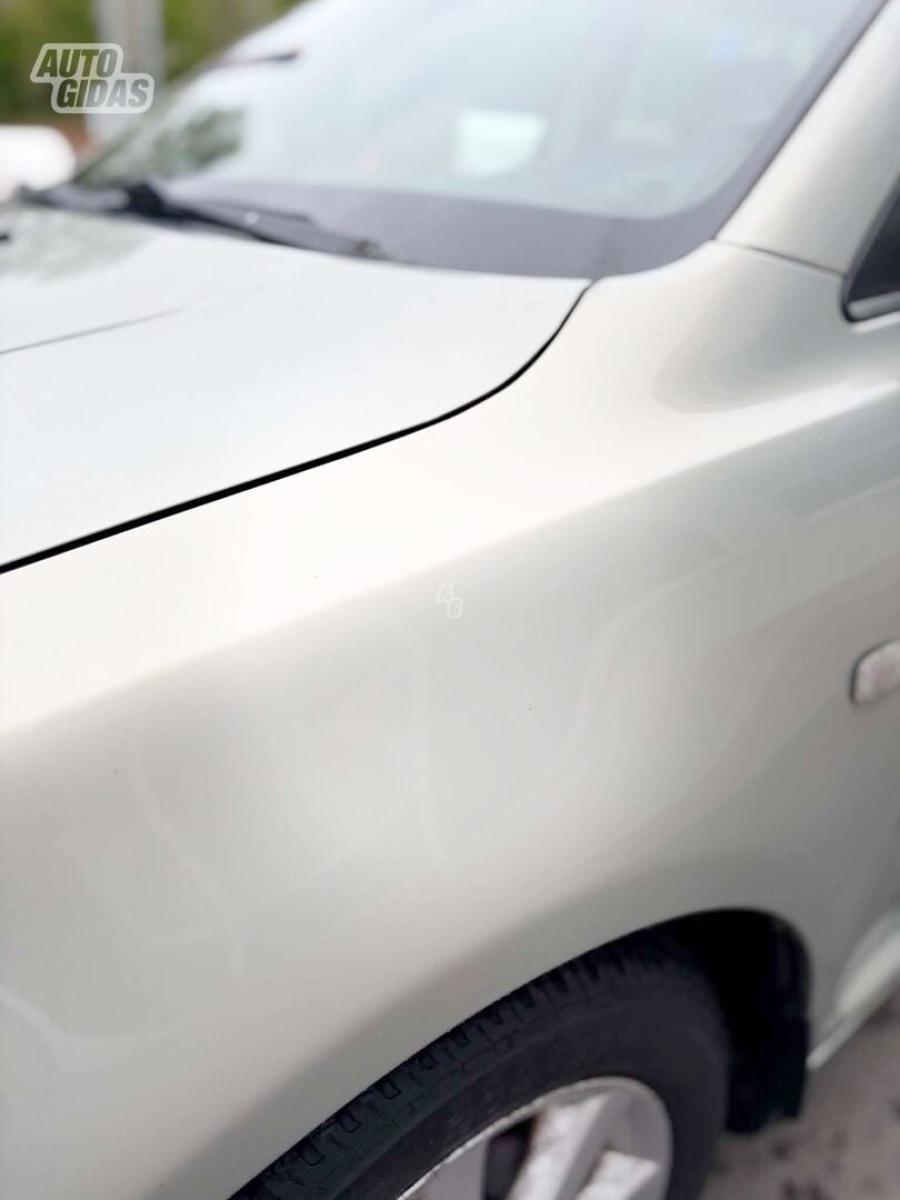 Toyota Avensis 2006 Viļņa, ar dzinēja tilpumu 2.20 L un nobraukumu 287 tūkst. km par 1950 €, foto 16 vietnē AUTOMOTO.COM.LV