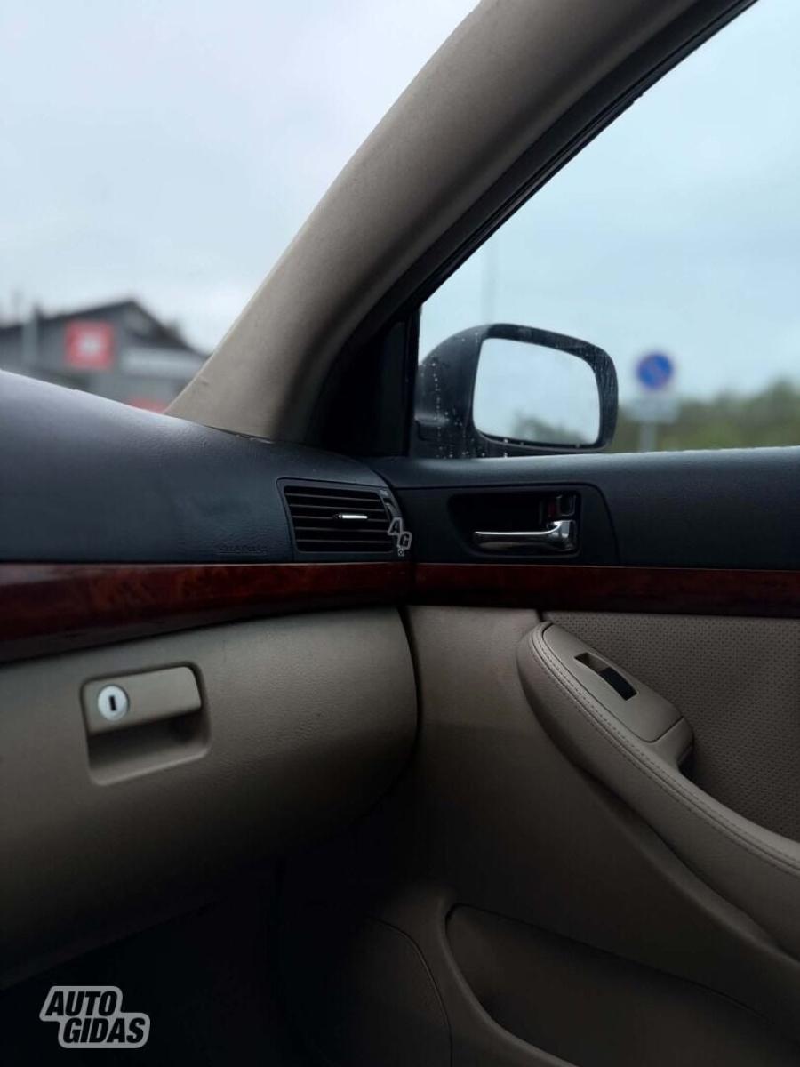 Toyota Avensis 2006 Viļņa, ar dzinēja tilpumu 2.20 L un nobraukumu 287 tūkst. km par 1950 €, foto 28 vietnē AUTOMOTO.COM.LV