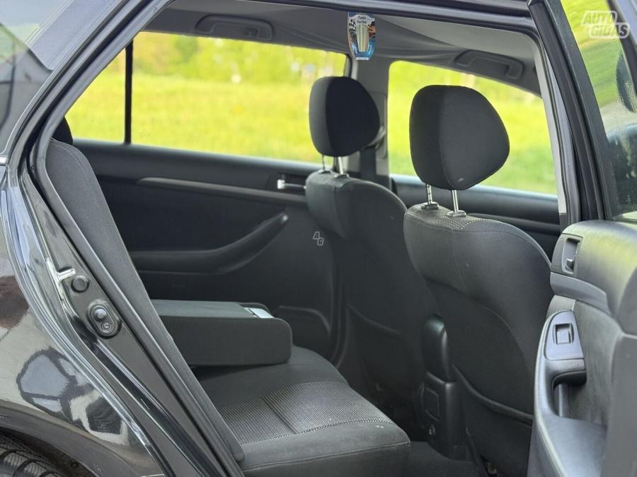 Тойота Авенсис 2006 в Каунас, объемом двигателя 2.00 л и пробегом 318 тыс. км за 2000 €, фото 13 на AUTOMOTO.COM.LV