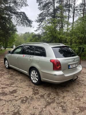 Toyota Avensis 2006 in Vilnius, with an engine capacity of 2.20 L and mileage of 320 thousand km for 950 €, photo 3 on AUTOMOTO.COM.LV