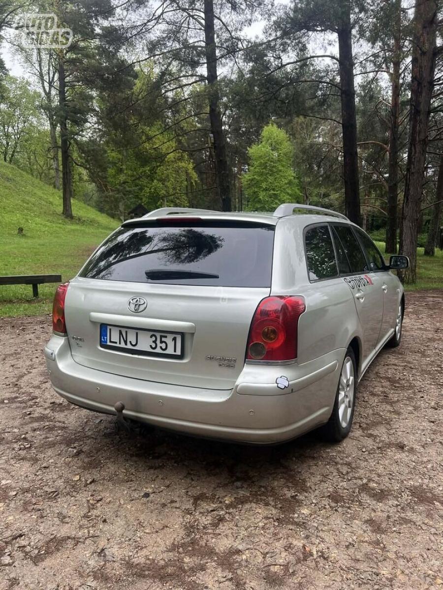 Toyota Avensis 2006 in Vilnius, with an engine capacity of 2.20 L and mileage of 320 thousand km for 950 €, photo 8 on AUTOMOTO.COM.LV