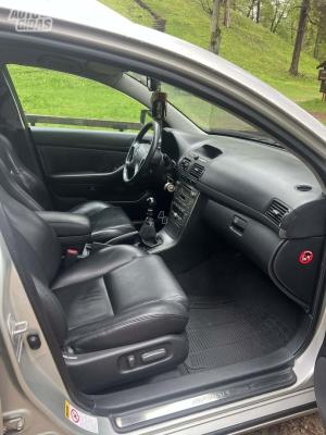 Toyota Avensis 2006 in Vilnius, with an engine capacity of 2.20 L and mileage of 320 thousand km for 950 €, photo 10 on AUTOMOTO.COM.LV