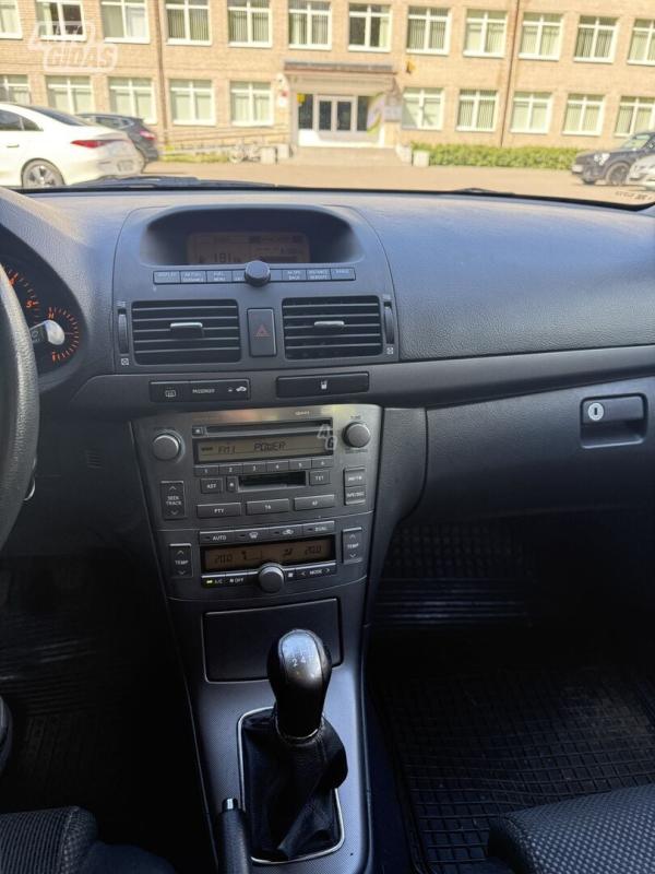 Toyota Avensis 2006 in Vilnius, with an engine capacity of 2.00 L and mileage of 278 thousand km for 2100 €, photo 10 on AUTOMOTO.COM.LV