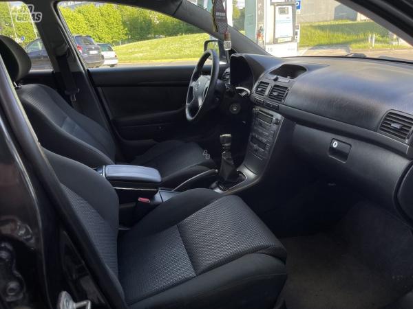 Toyota Avensis 2006 in Vilnius, with an engine capacity of 2.20 L and mileage of 361 thousand km for 1400 €, photo 8 on AUTOMOTO.COM.LV