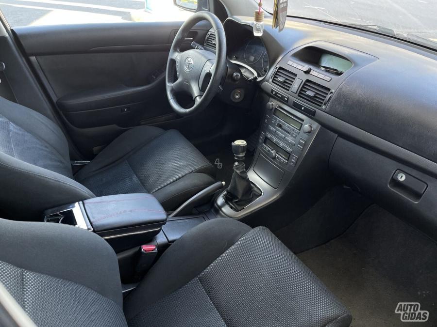 Toyota Avensis 2006 Viļņa, ar dzinēja tilpumu 2.20 L un nobraukumu 361 tūkst. km par 1400 €, foto 10 vietnē AUTOMOTO.COM.LV