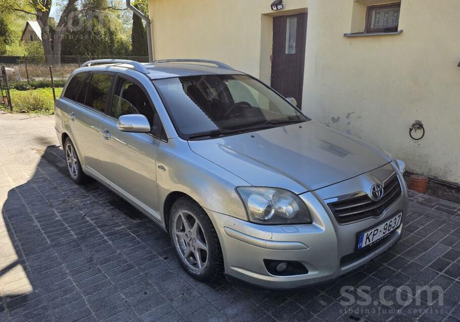 Toyota Avensis 2006 in Jelgava, with an engine capacity of 2.20 L and mileage of 347 thousand km for 850 €, photo 1 on AUTOMOTO.COM.LV