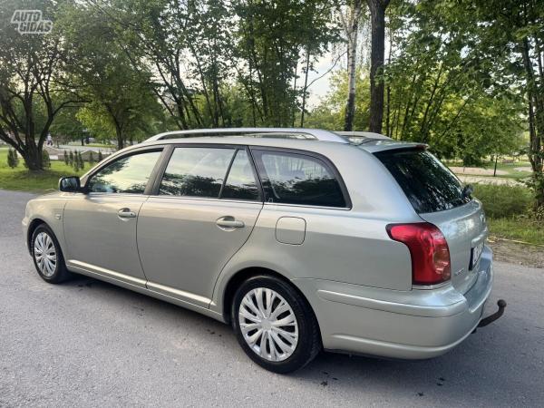 Toyota Avensis 2006 Alīta, ar dzinēja tilpumu 2.20 L un nobraukumu 350 tūkst. km par 1500 €, foto 4 vietnē AUTOMOTO.COM.LV