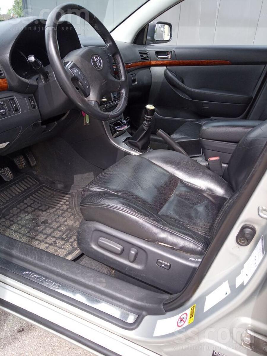 Toyota Avensis 2006 in Riga, with an engine capacity of 2.20 L and mileage of 366 thousand km for 1500 €, photo 8 on AUTOMOTO.COM.LV