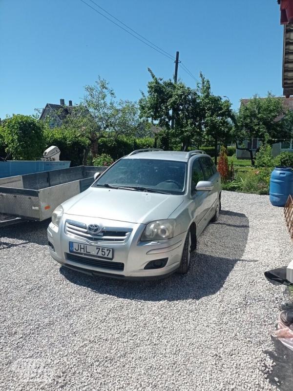 Toyota Avensis 2006 Jurbarkas, ar dzinēja tilpumu 2.20 L un nobraukumu 320 tūkst. km par 1000 €, foto 2 vietnē AUTOMOTO.COM.LV