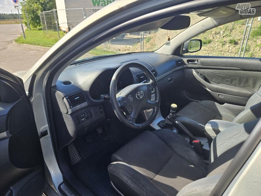 Toyota Avensis 2006 Širvintos, ar dzinēja tilpumu 2.20 L un nobraukumu 315 tūkst. km par 2200 €, foto 7 vietnē AUTOMOTO.COM.LV
