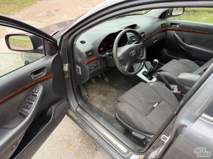 Toyota Avensis 2006 Ukmergė, ar dzinēja tilpumu 2.00 L un nobraukumu 353 tūkst. km par 450 €, foto 9 vietnē AUTOMOTO.COM.LV