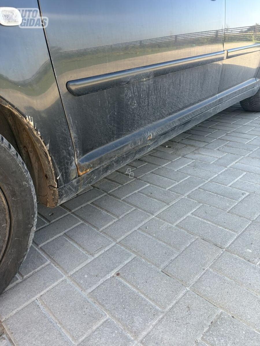 Toyota Avensis 2006 Kretinga, ar dzinēja tilpumu 2.20 L un nobraukumu 443 tūkst. km par 1000 €, foto 11 vietnē AUTOMOTO.COM.LV