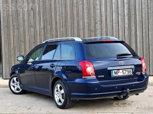 Toyota Avensis 2006 in Tukums, with an engine capacity of 2.20 L and mileage of 348 thousand km for 2290 €, photo 5 on AUTOMOTO.COM.LV