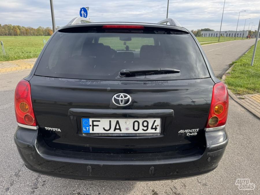 Toyota Avensis 2006 in Kaunas, with an engine capacity of 2.20 L and mileage of 300 thousand km for 950 €, photo 6 on AUTOMOTO.COM.LV
