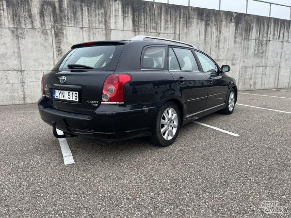 Toyota Avensis 2006 in Vilnius, with an engine capacity of 2.20 L and mileage of 298 thousand km for 1750 €, photo 1 on AUTOMOTO.COM.LV