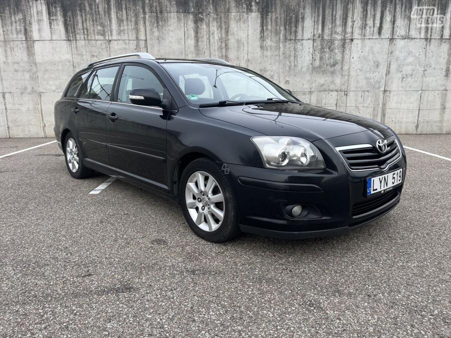 Toyota Avensis 2006 in Vilnius, with an engine capacity of 2.20 L and mileage of 298 thousand km for 1750 €, photo 3 on AUTOMOTO.COM.LV